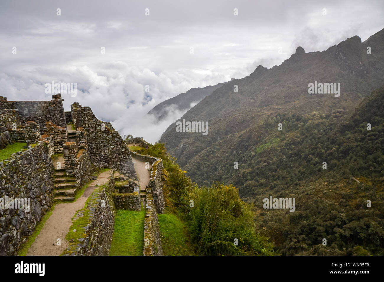 Sayacmarca an ancient Inca ruins along the Inca trail Stock Photo - Alamy