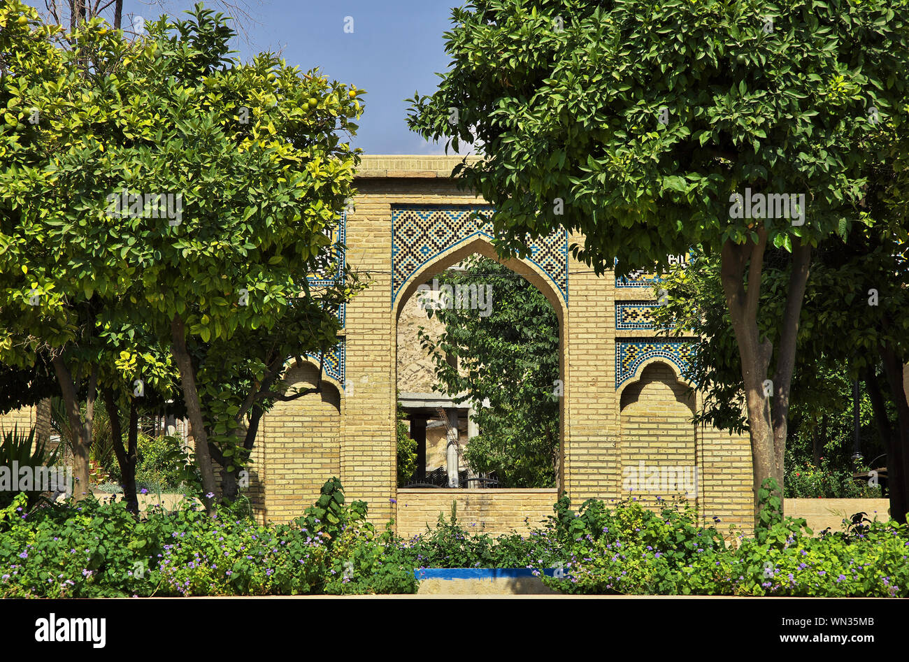 Tomb of Hafez in Shiraz, Iran Stock Photo - Alamy