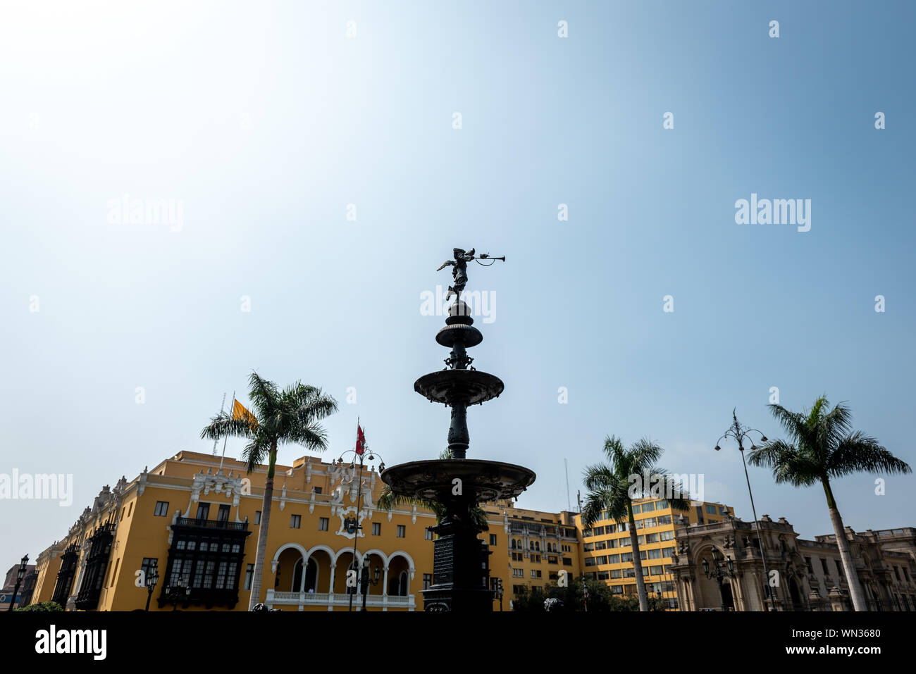 Spanish fountain in Lima Stock Photo - Alamy
