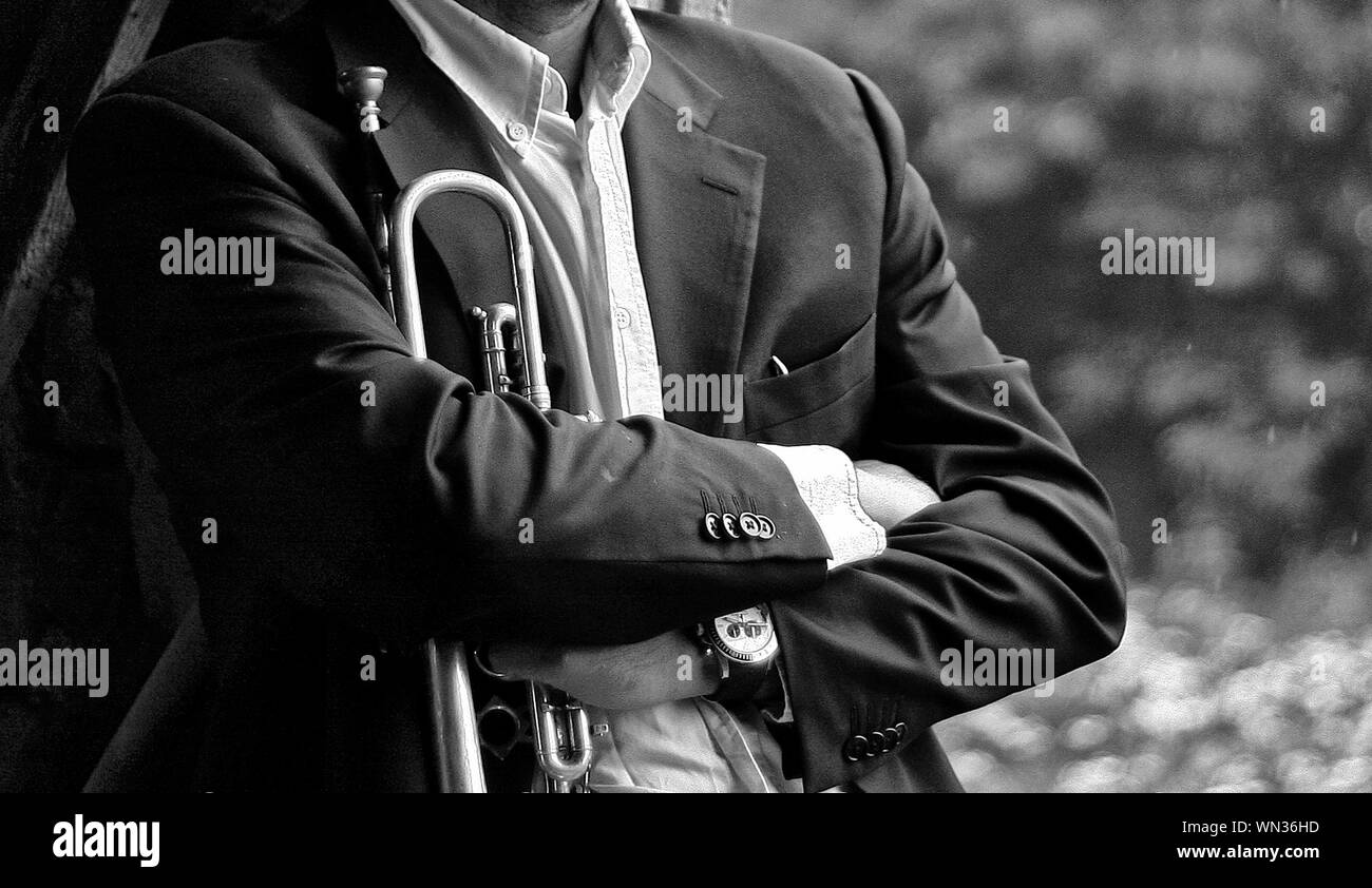 Standing trumpet hi-res stock photography and images - Alamy