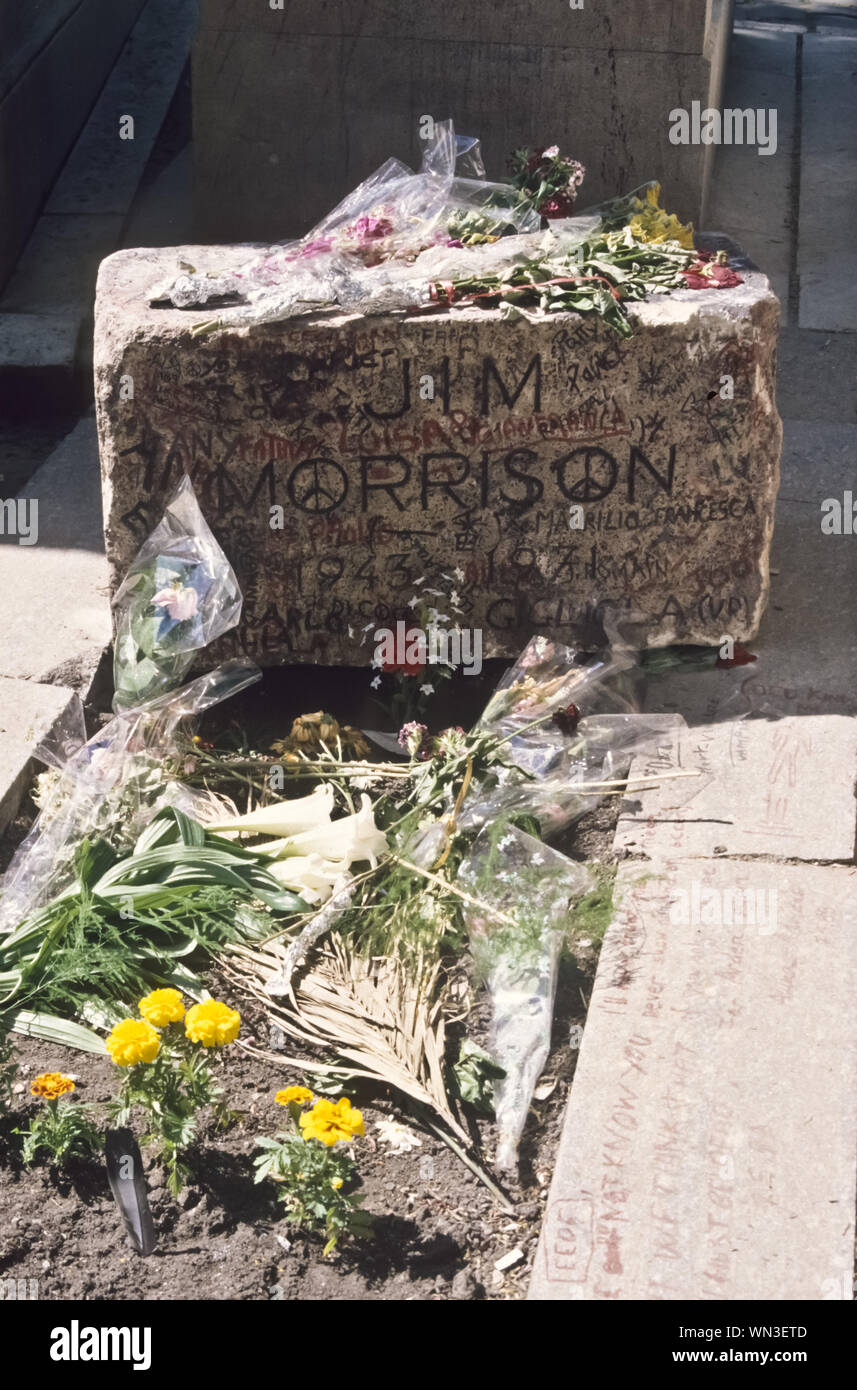 Paris, Friedhof Père-Lachaise, Cimetière Père-Lachaise, Jim Morrison ...