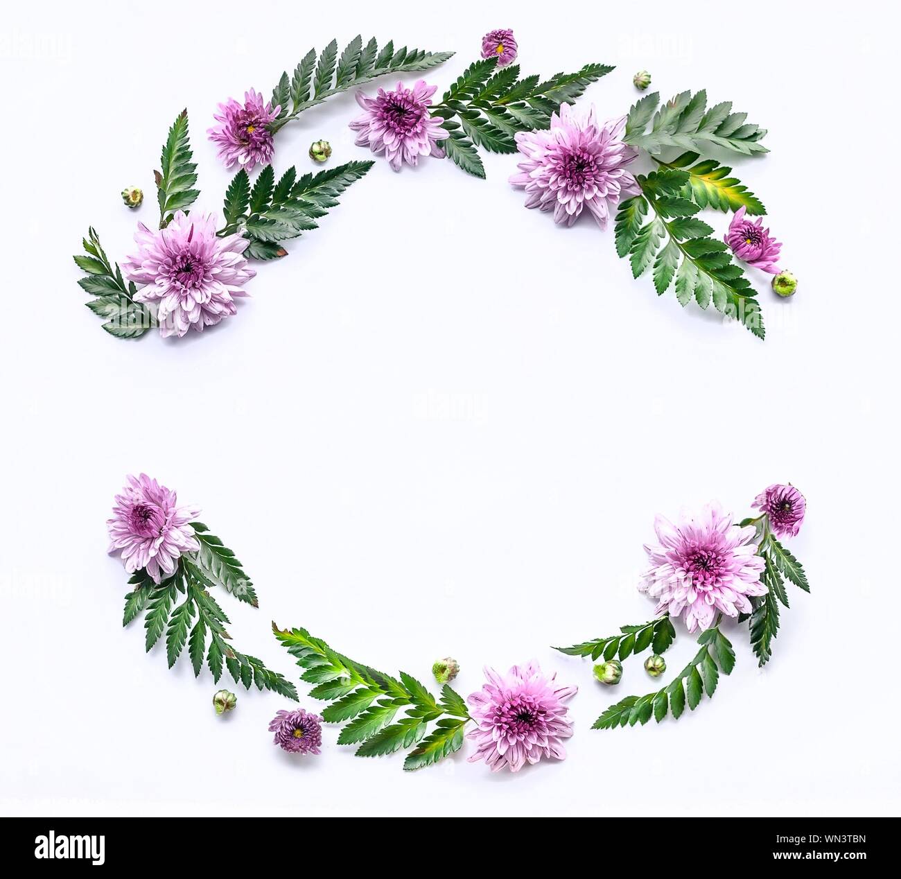 Round frame of flowers. Floral Template for wedding or greeting card on ...