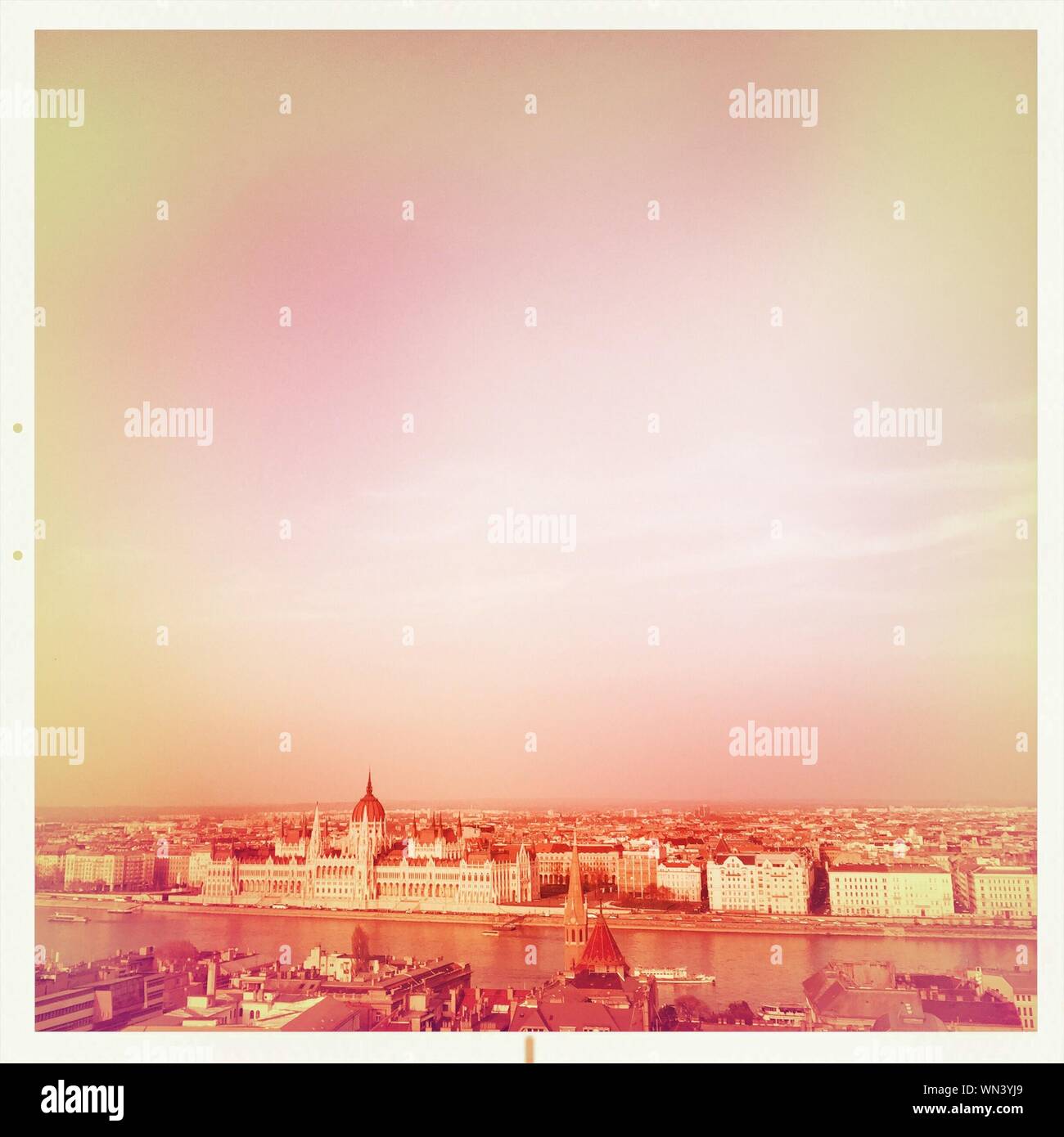 Budapest waterfront hi-res stock photography and images - Alamy
