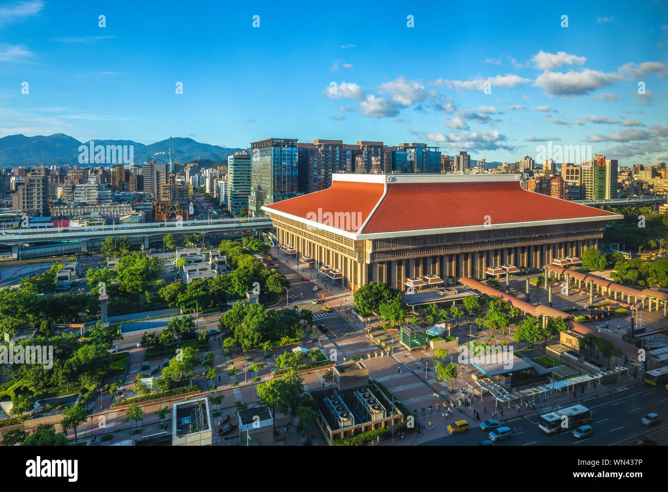 Taipei main station hi-res stock photography and images - Alamy