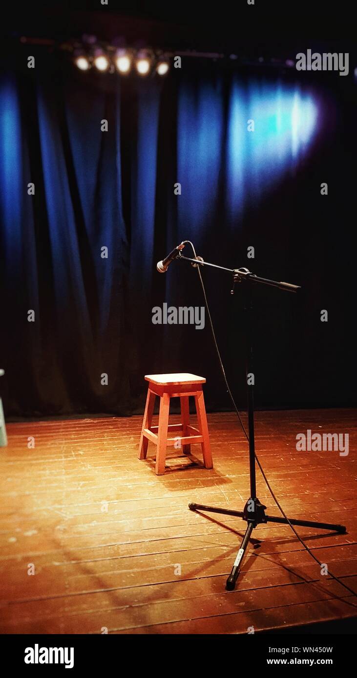 Stage Spotlight Microphone High Resolution Stock Photography and Images ...