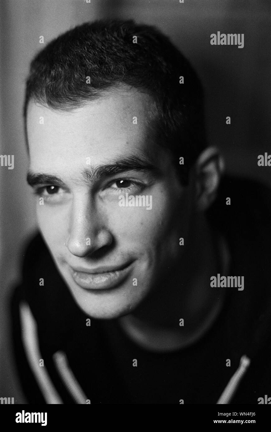 Short man hi-res stock photography and images - Alamy