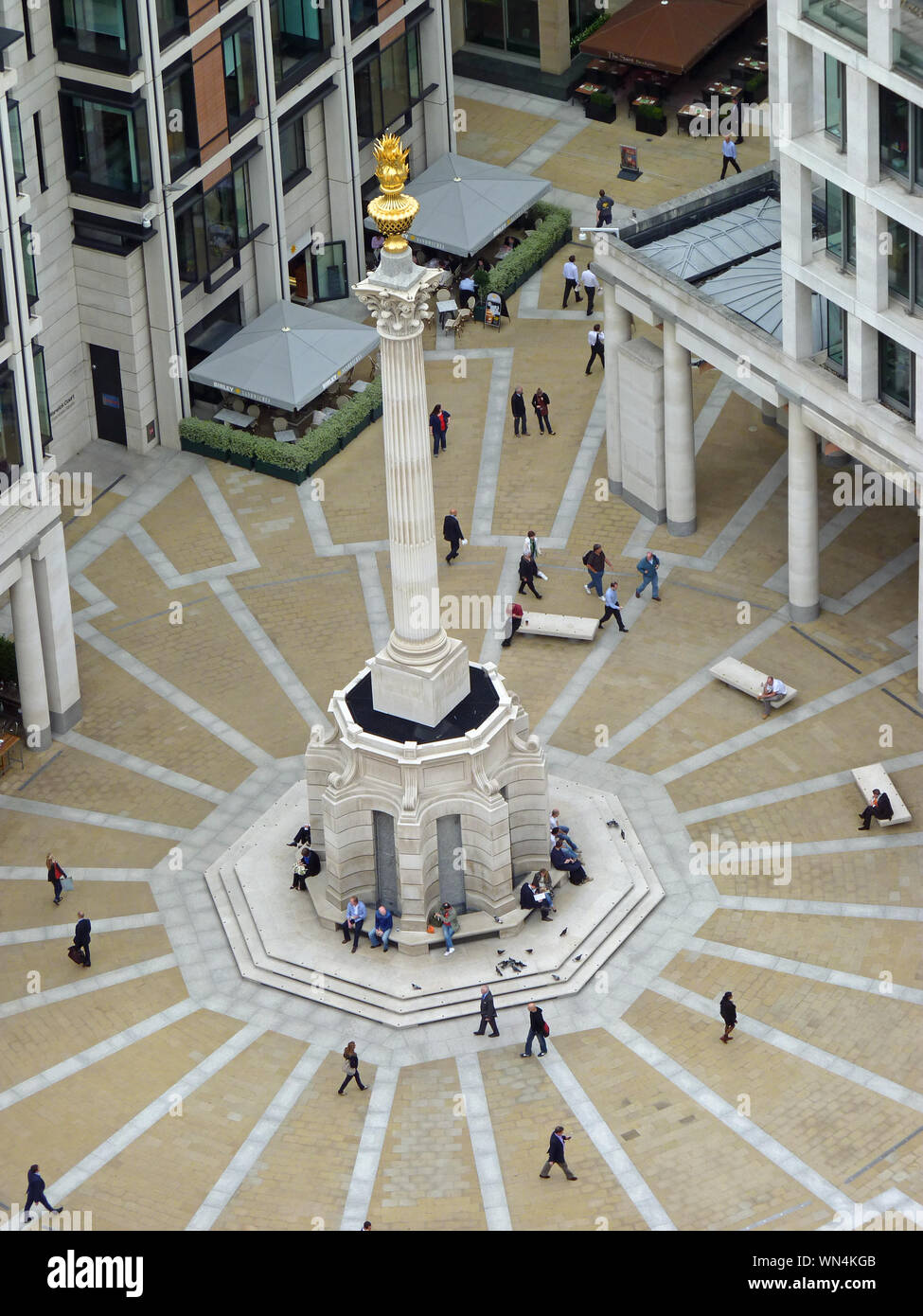 Paternoster sculpture hi-res stock photography and images - Alamy