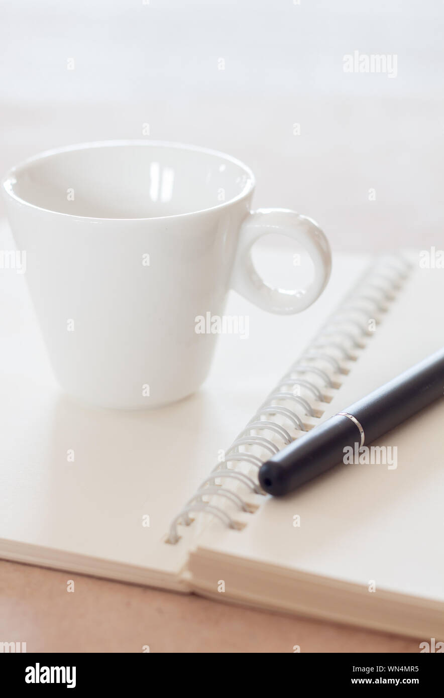 Open book pen coffee cup hi-res stock photography and images - Alamy