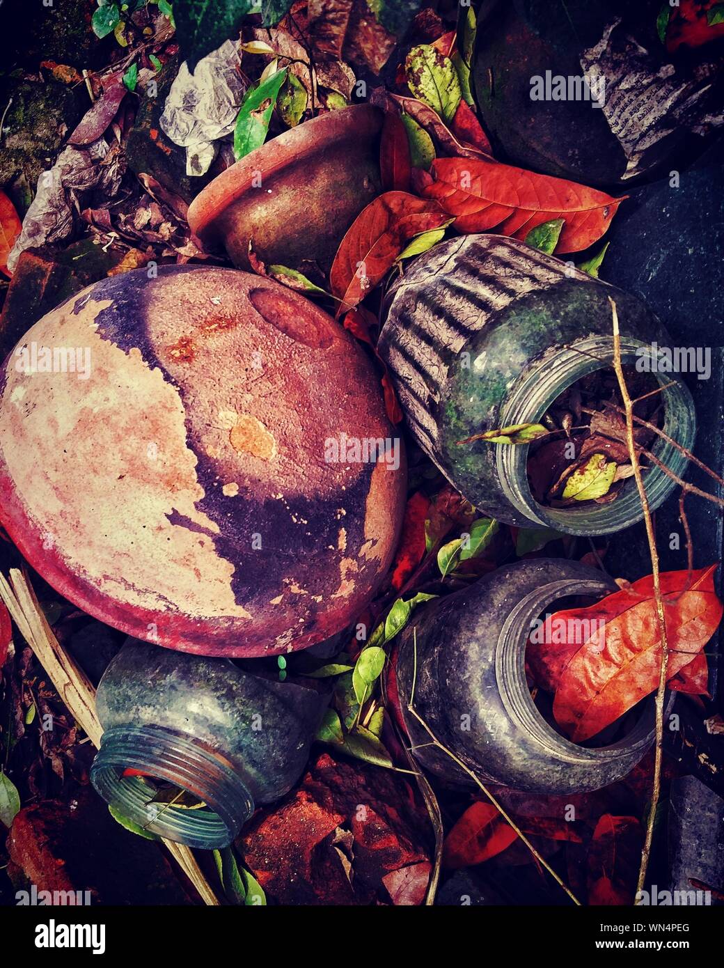 Dirty containers hi-res stock photography and images - Alamy