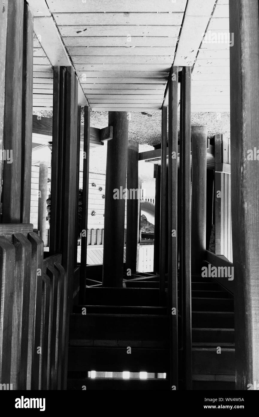 Structure with columns hi-res stock photography and images - Alamy