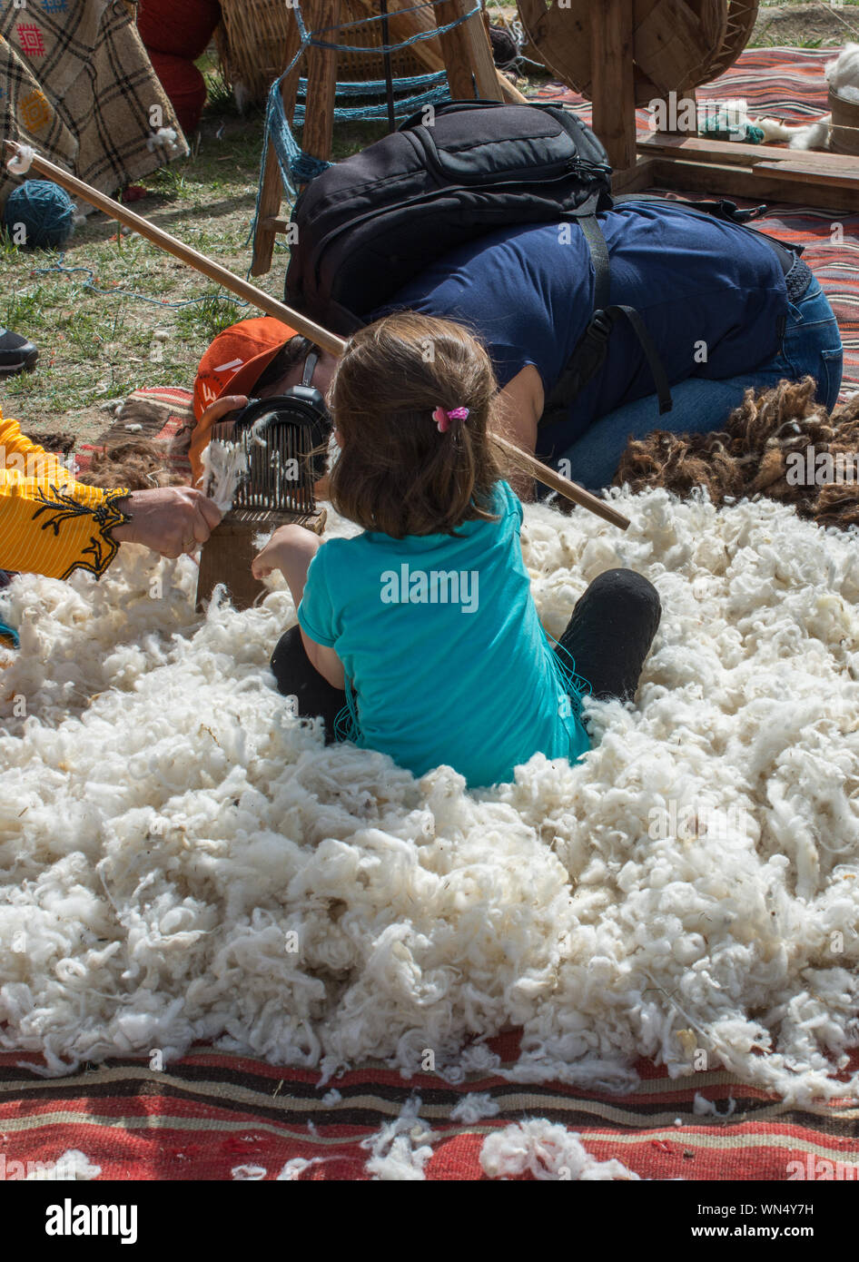Heap of wool as a texture background Stock Photo - Alamy