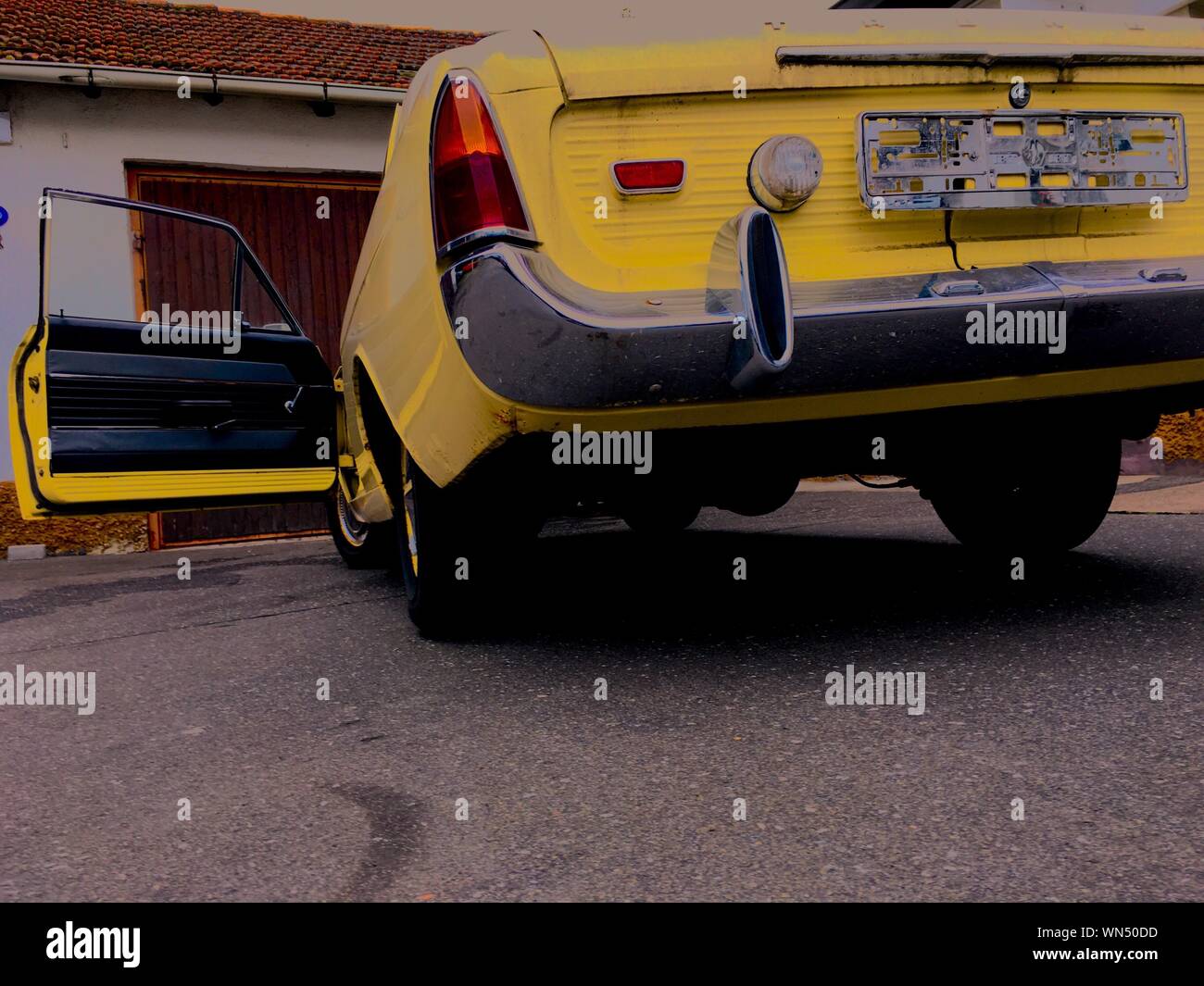 Old yellow open vehicle hi-res stock photography and images - Alamy