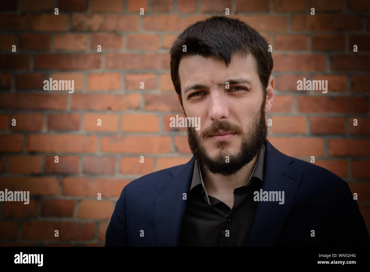 Well dressed bearded man hi-res stock photography and images - Alamy