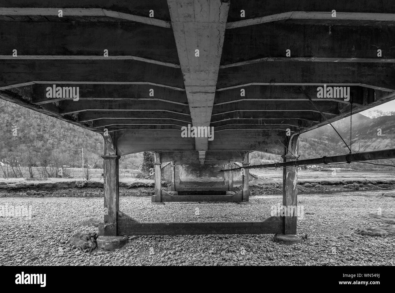 From below bridge Black and White Stock Photos & Images - Alamy