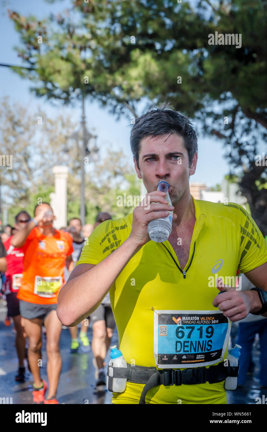 Marathon runner legs hi-res stock photography and images - Alamy