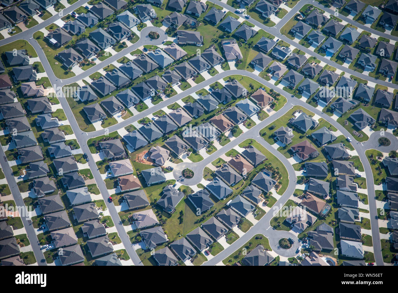 Modern structures of the city hi-res stock photography and images - Alamy