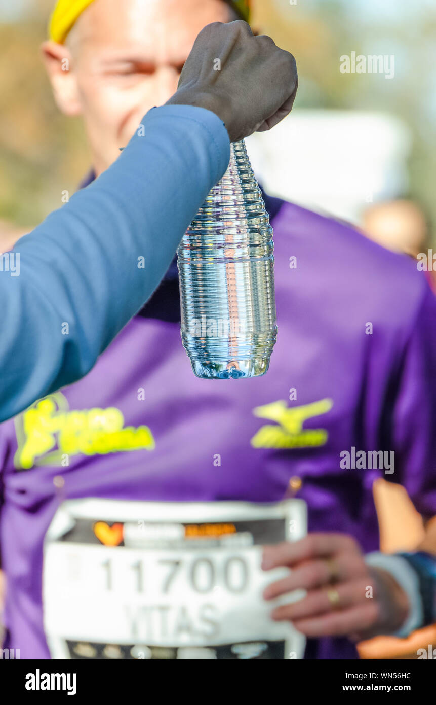 Water supply during the Marathon Stock Photo - Alamy