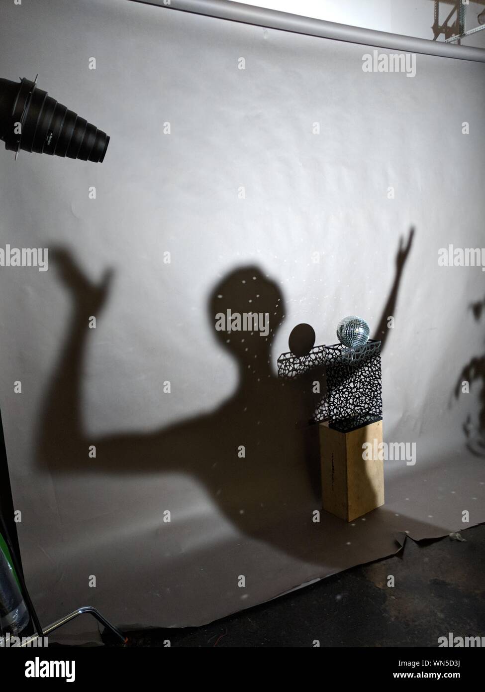 One person dancing party hi-res stock photography and images - Alamy