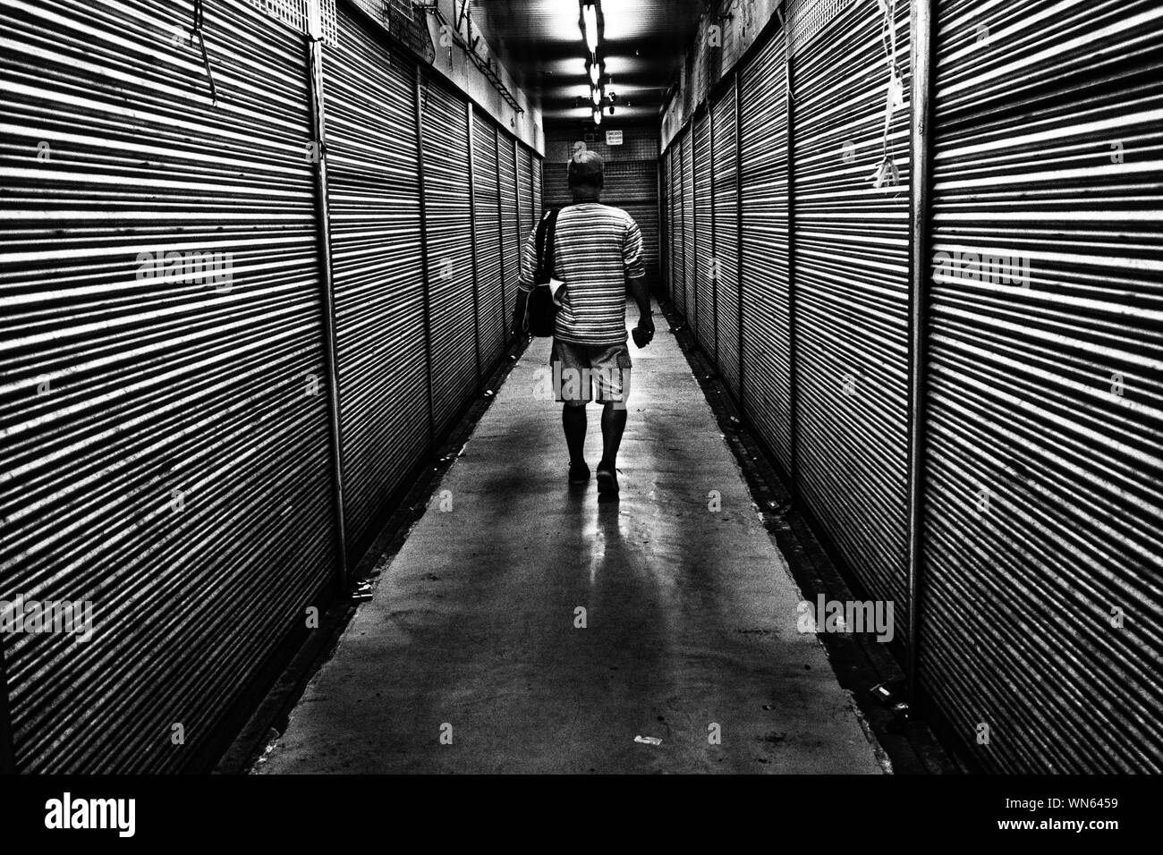 One point perspective Black and White Stock Photos & Images - Alamy