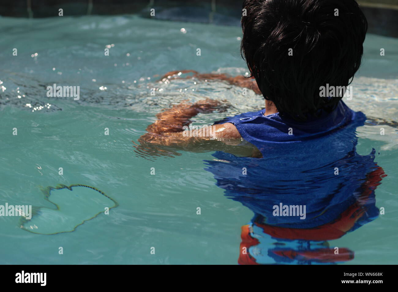 Child pool outdoors hi-res stock photography and images - Alamy