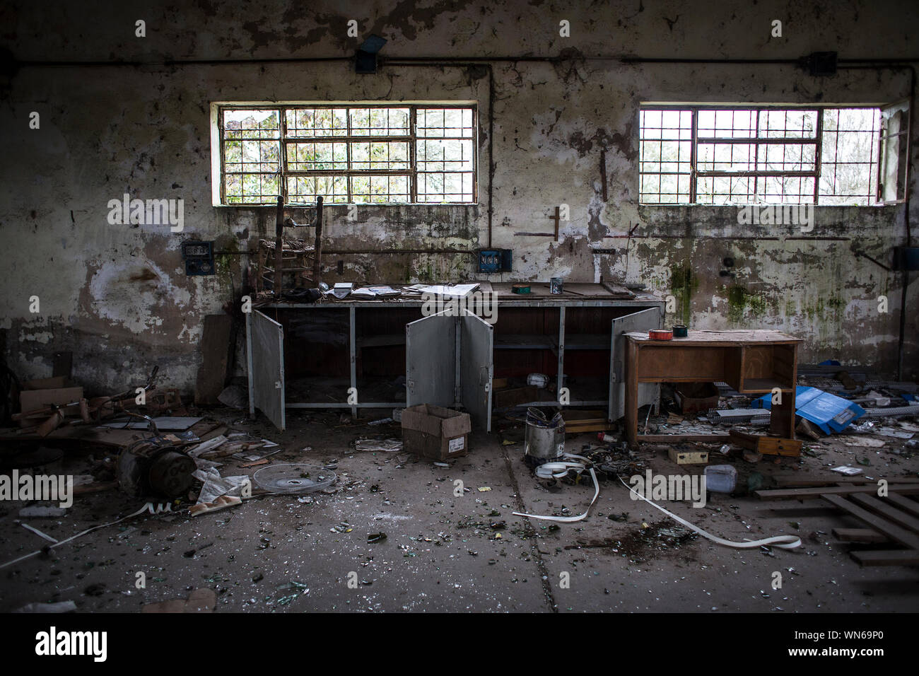 Interior old factory abandoned ruined hi-res stock photography and ...