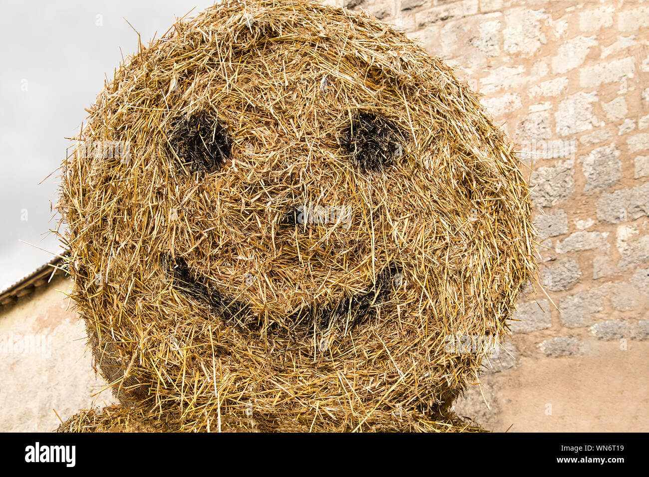 Hay Bale Art High Resolution Stock Photography and Images - Alamy