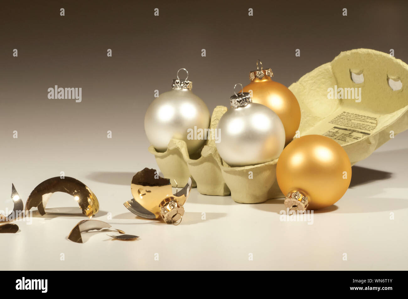 Broken baubles hi-res stock photography and images - Alamy
