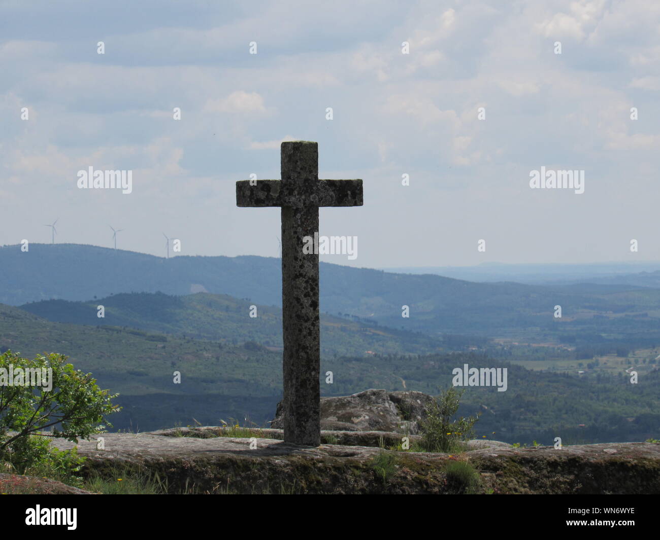 Very old cross hi-res stock photography and images - Alamy