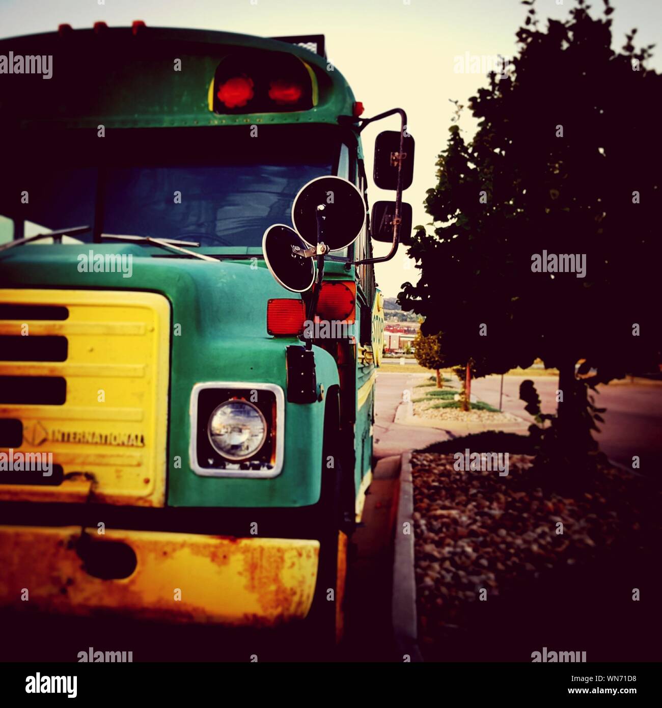 Green bus hi-res stock photography and images - Alamy