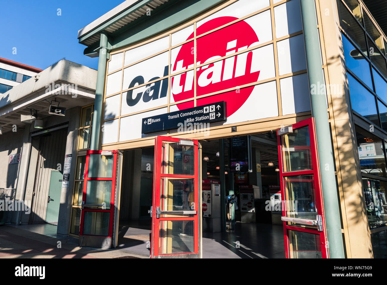 August 21, 2019 San Francisco / CA / USA - Entrance to the Caltrain ... August 21, 2019 San Francisco / CA / USA - Entrance to the Caltrain ...