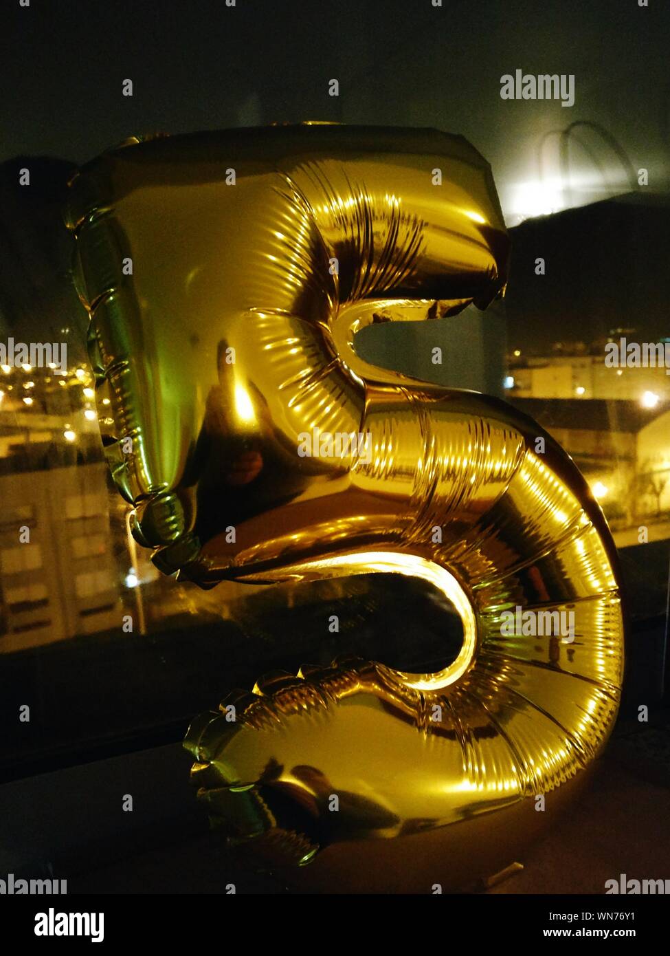 Number gold balloon hi-res stock photography and images - Alamy