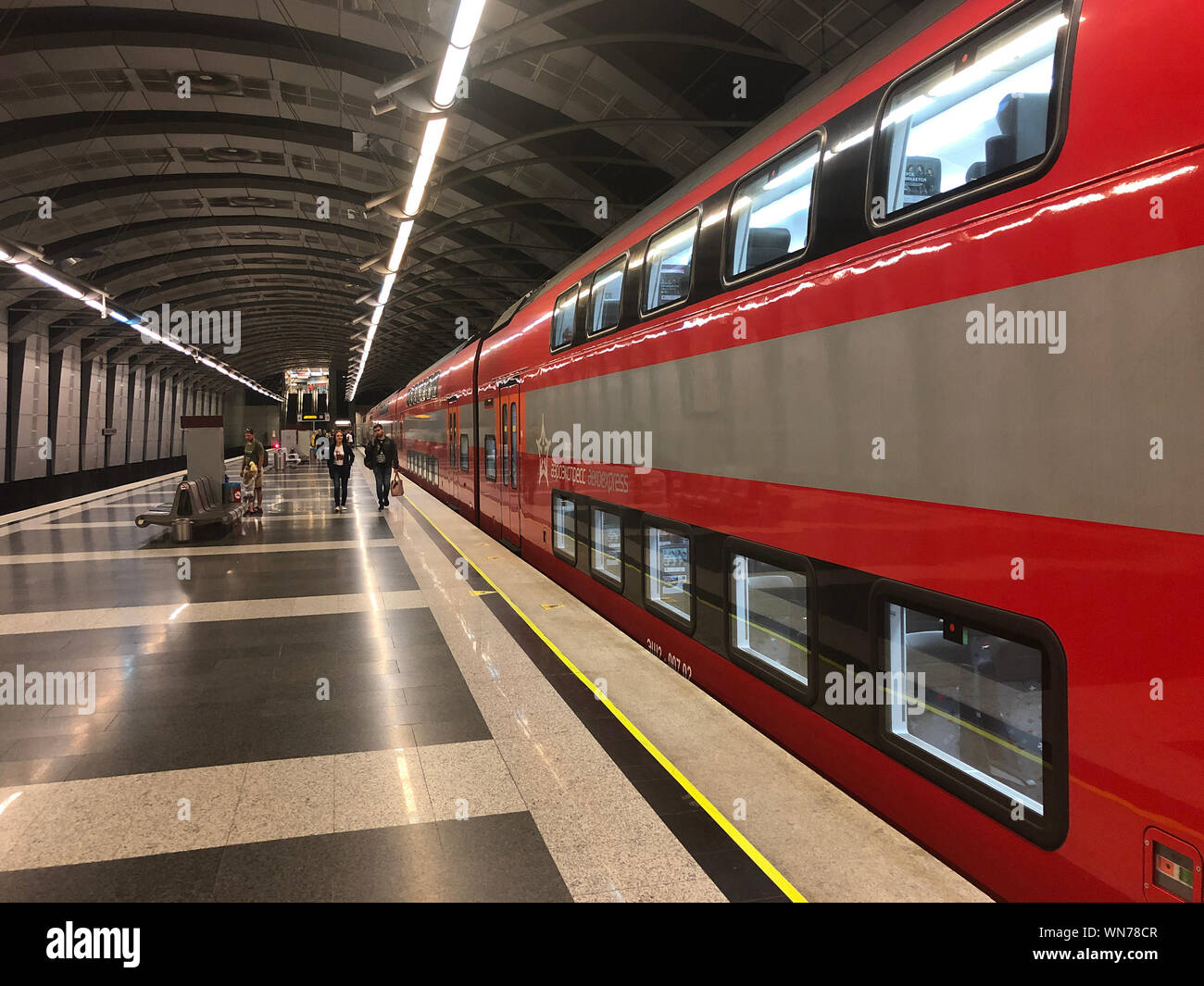 Modern two storey terminal hi-res stock photography and images - Alamy