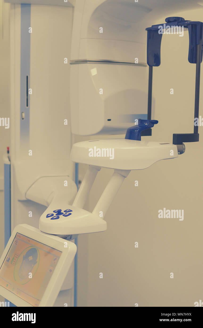 X-ray apparatus for conical beam computed tomography Stock Photo - Alamy