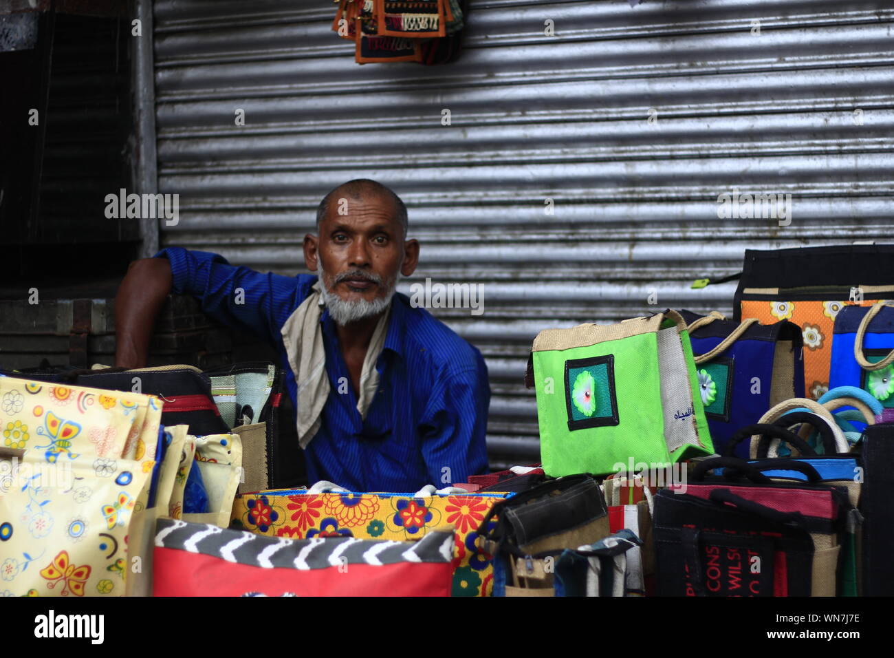 Portrait vendor hi-res stock photography and images - Alamy