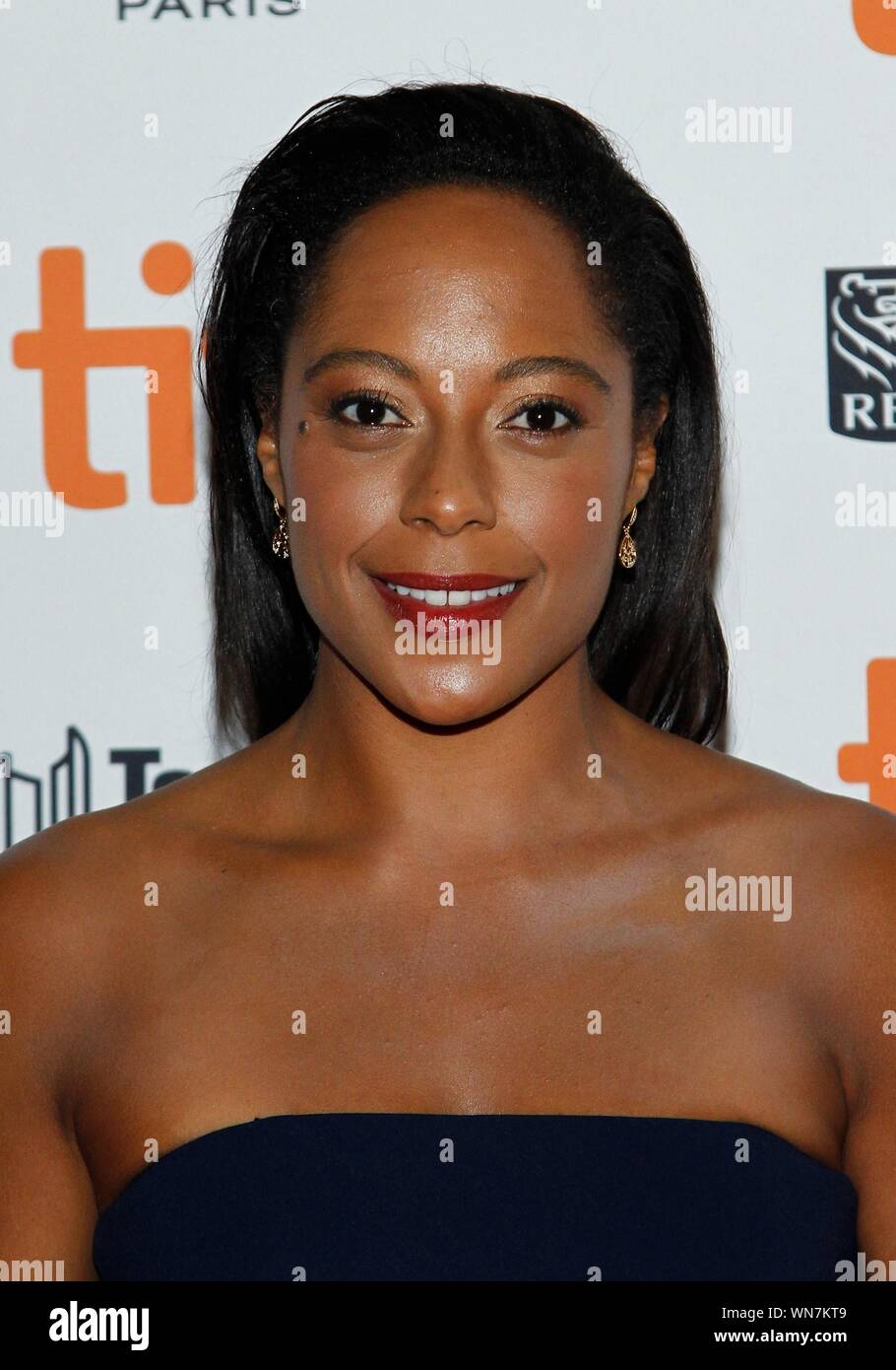 Rosalind eleazar hi-res stock photography and images - Alamy