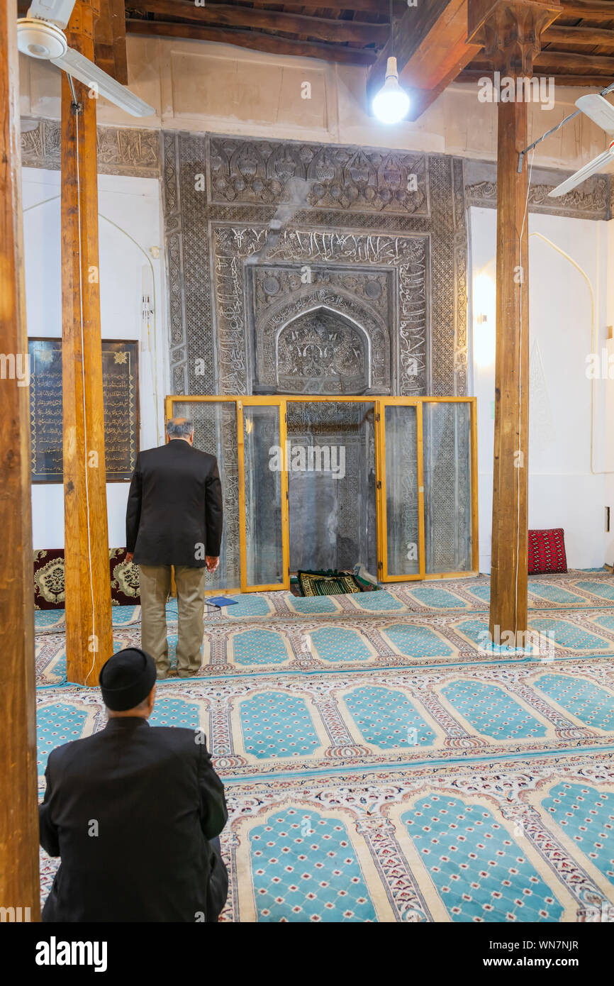 Bayazid Bastami Shrine Complex interior, Bastam, Bastam District ...