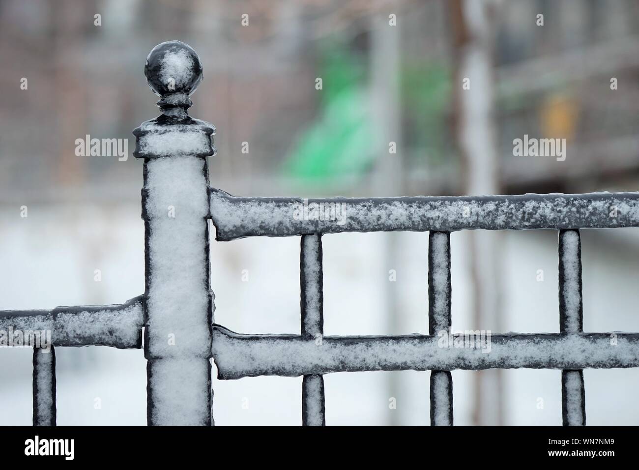 Snow covered gate hi-res stock photography and images - Alamy