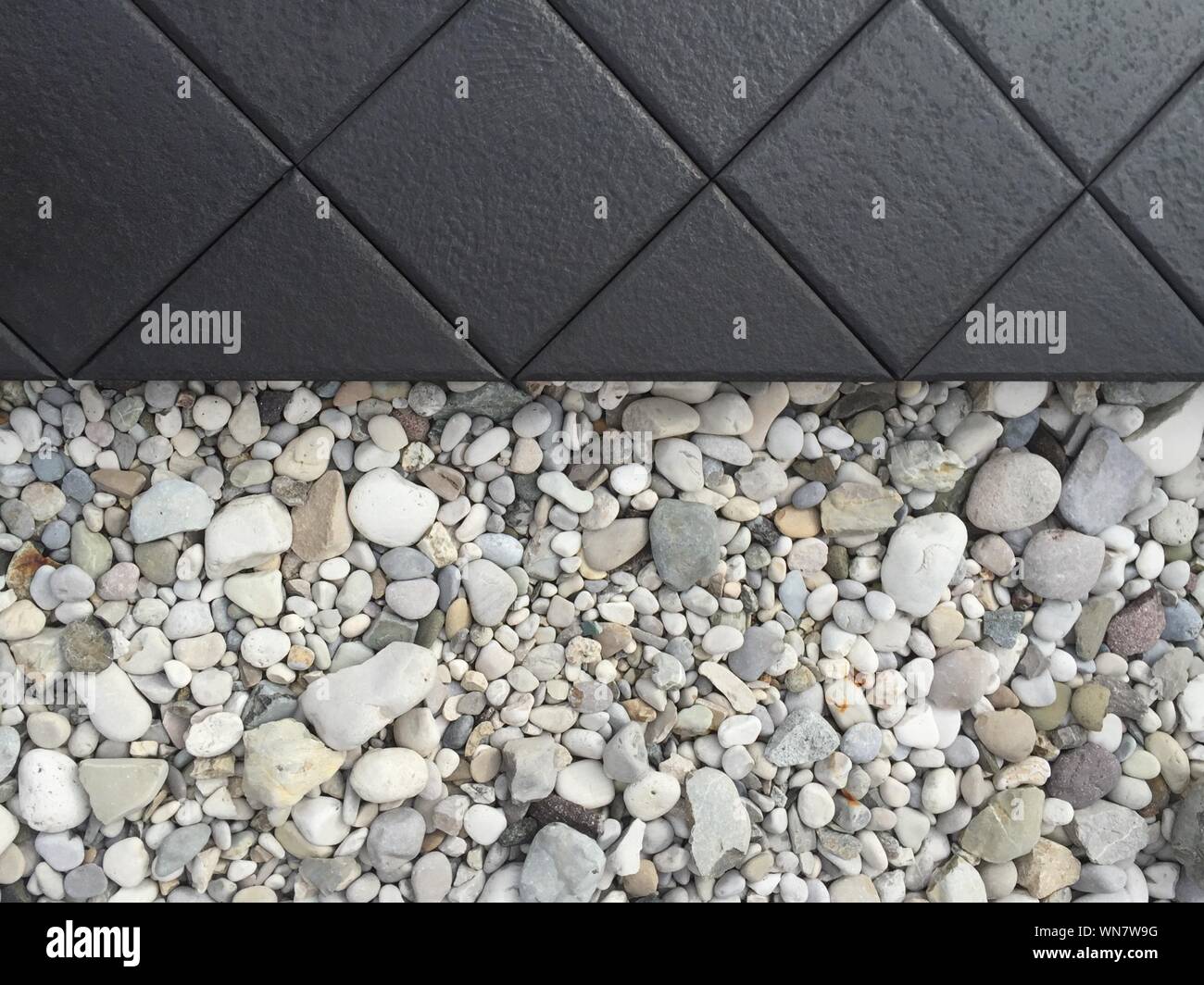 Pebble Tiles High Resolution Stock Photography and Images - Alamy