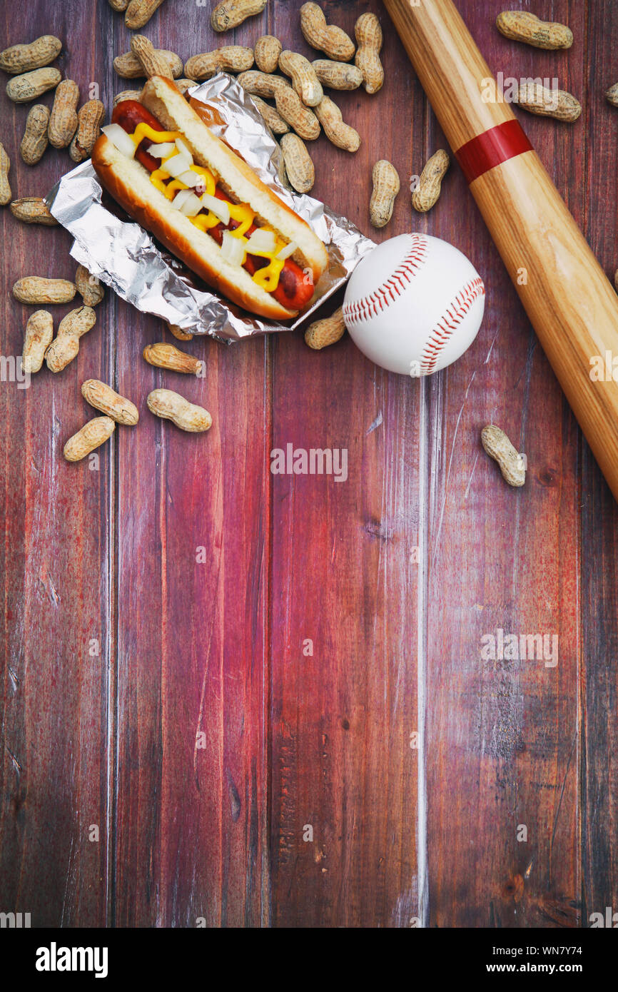 Baseball bat ball close up hi-res stock photography and images - Alamy