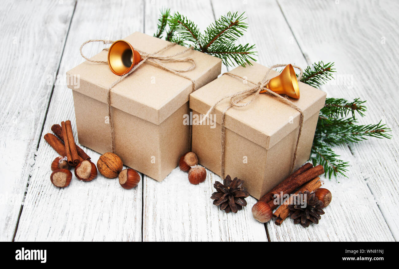 Box hazelnuts hi-res stock photography and images - Alamy