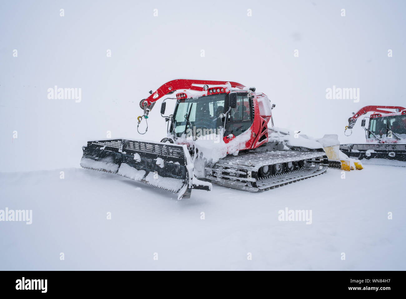 Snow bulldozer hi-res stock photography and images - Alamy