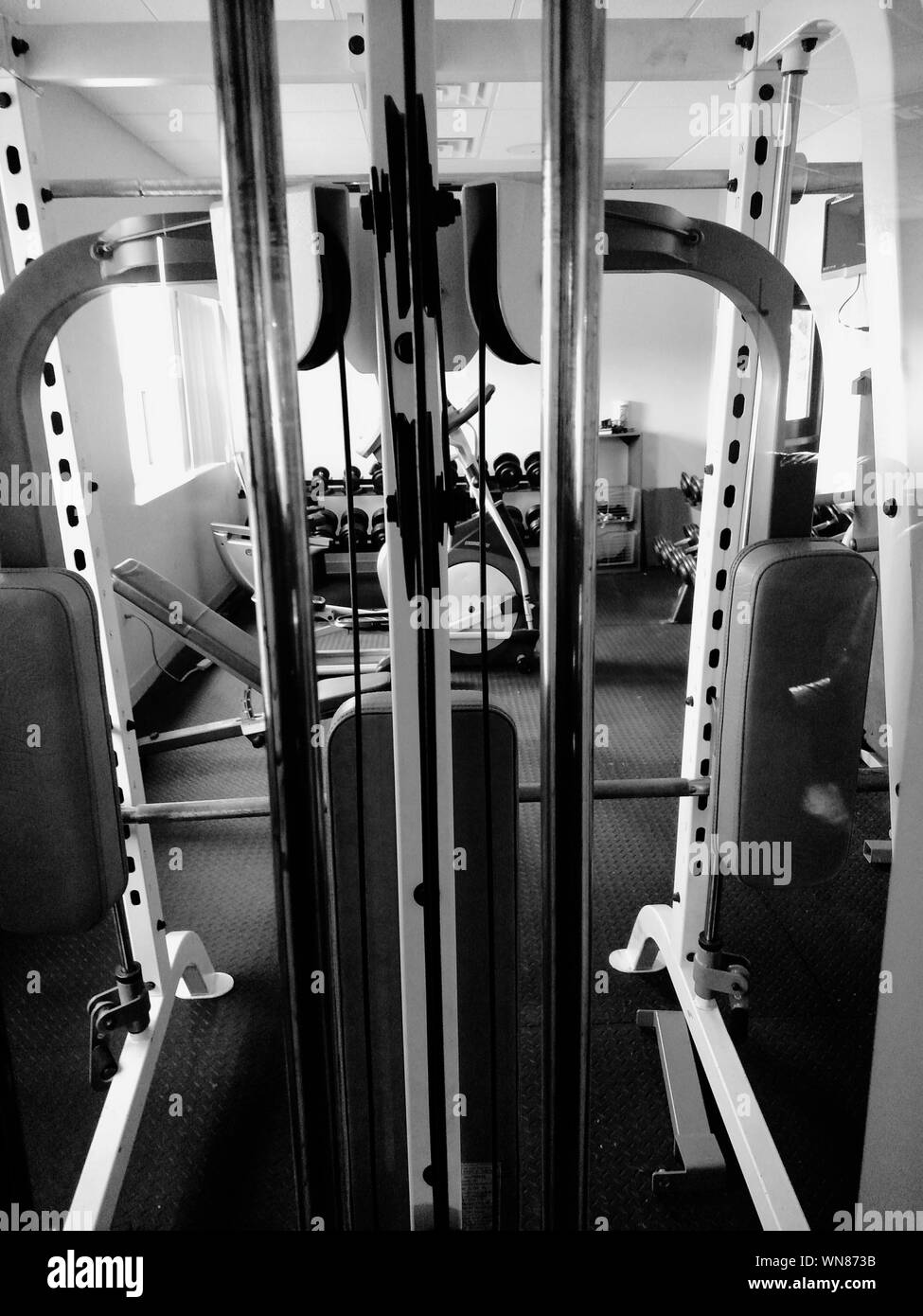 Empty gym hi-res stock photography and images - Alamy