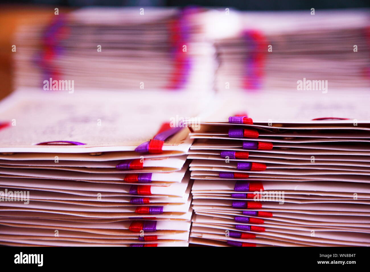 Invitation cards hi-res stock photography and images - Alamy