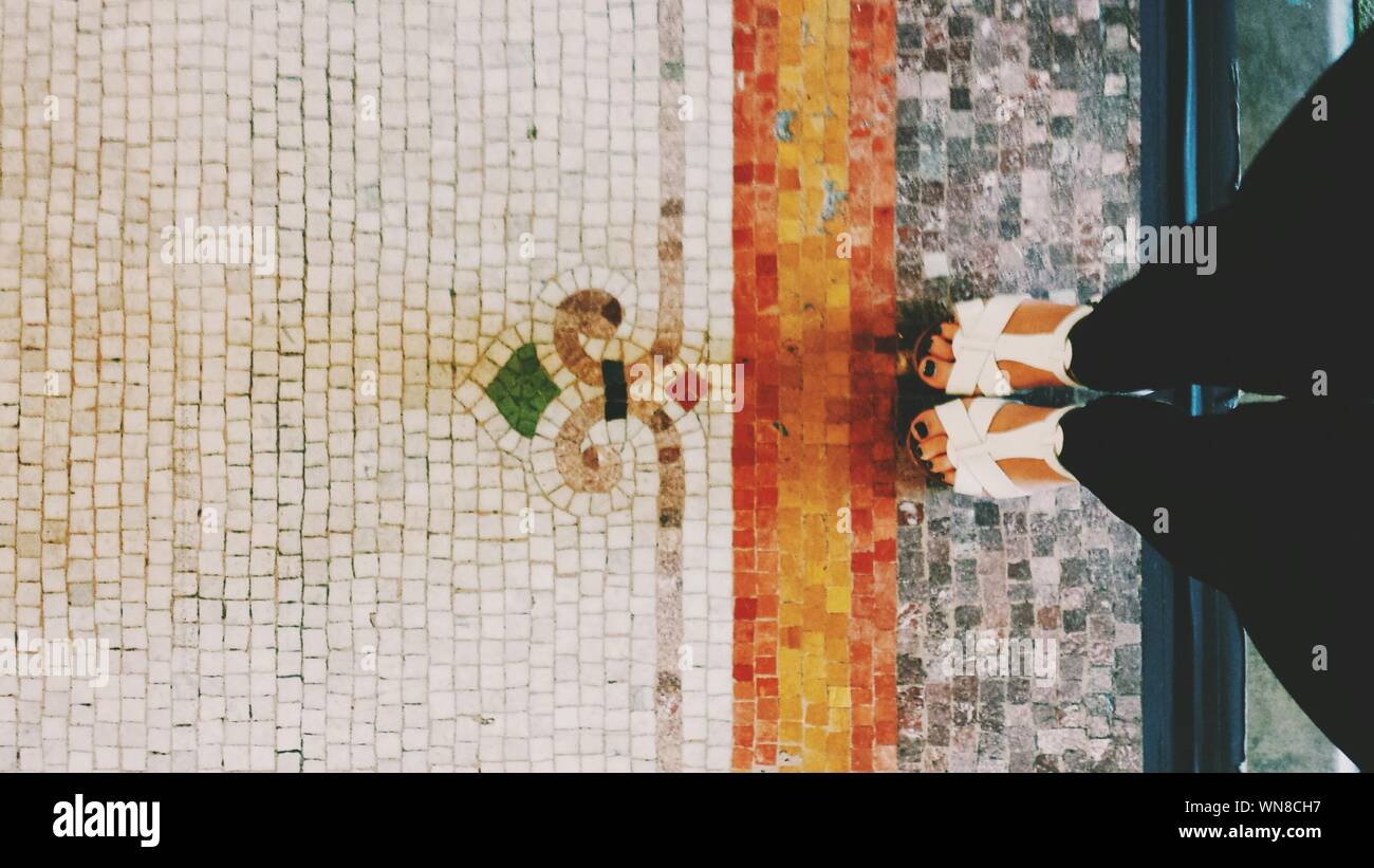 Mosaic tiled floor hi-res stock photography and images - Alamy
