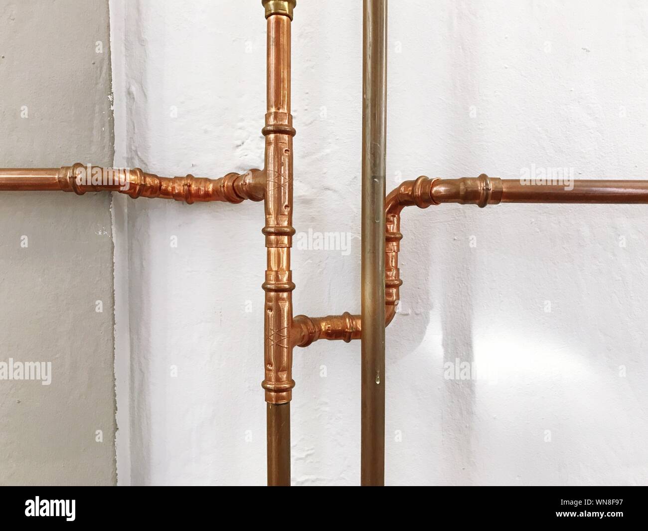 Copper pipe wall hi-res stock photography and images - Alamy