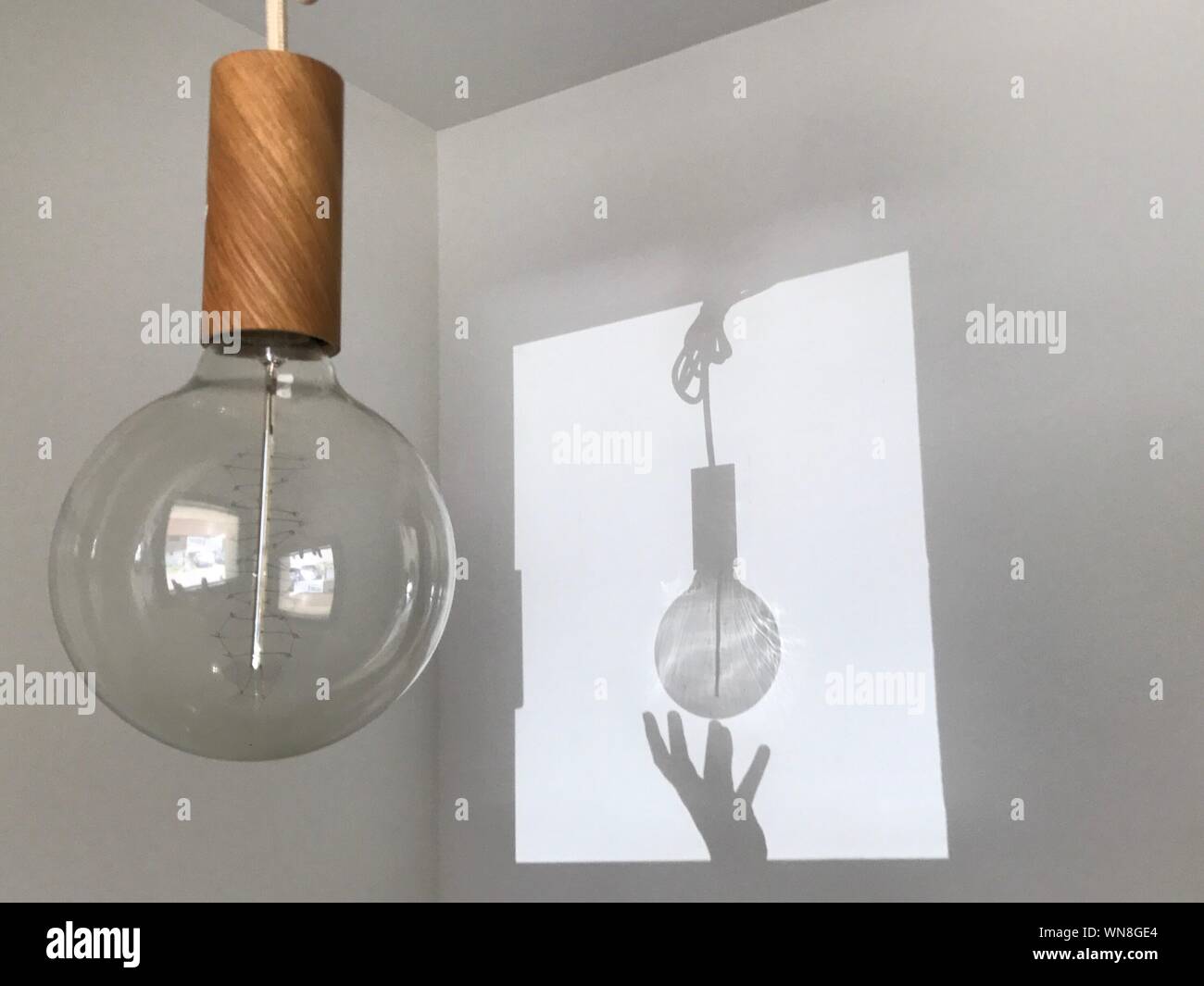 White illusion hi-res stock photography and images - Alamy