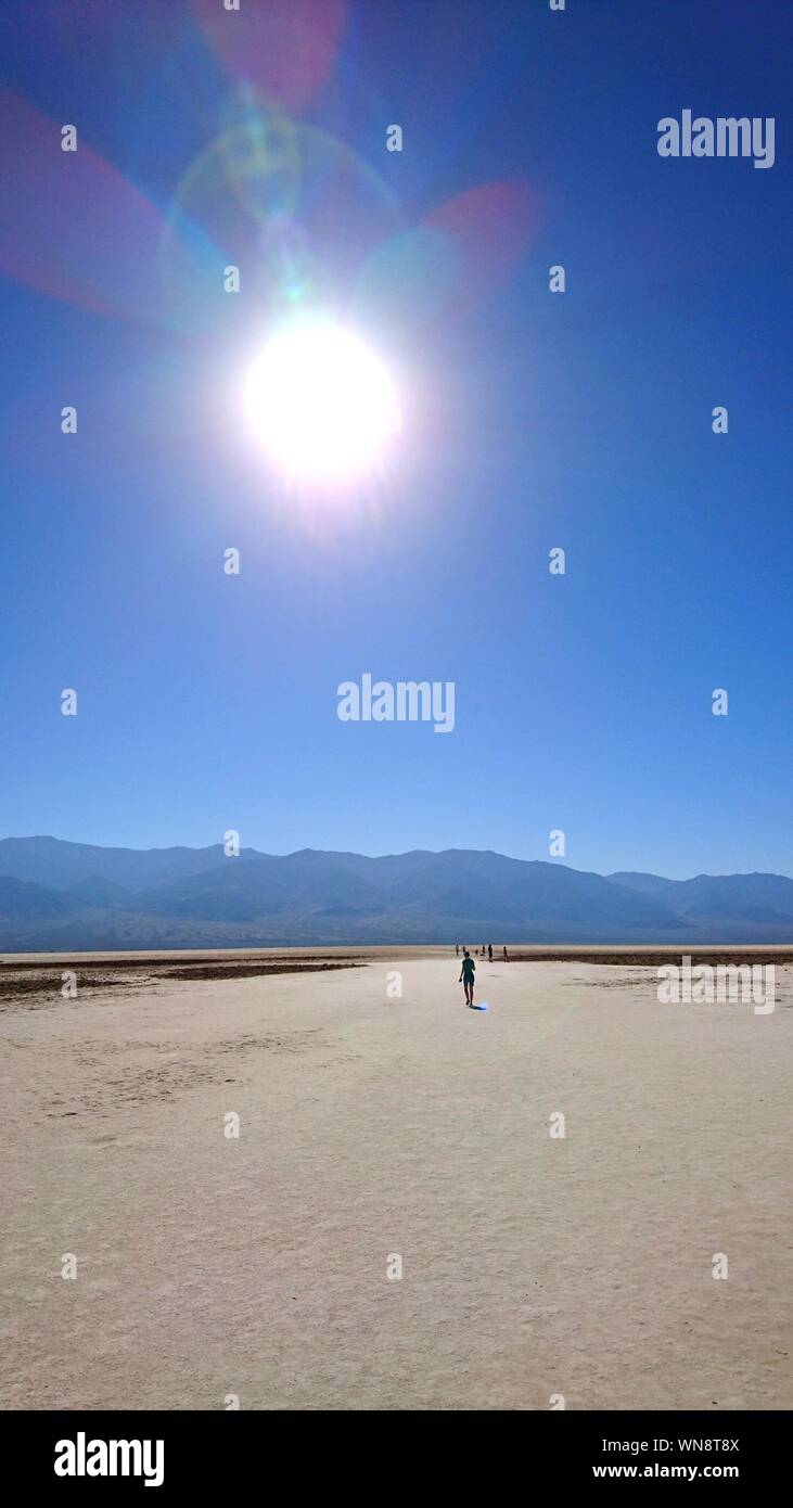 Sun flare in the desert hi-res stock photography and images - Alamy