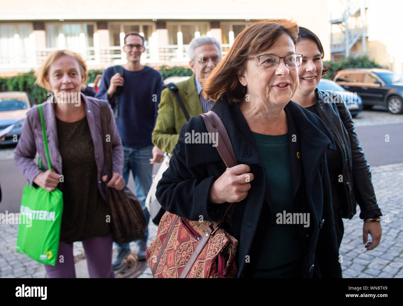 Benjamin till hi-res stock photography and images - Alamy