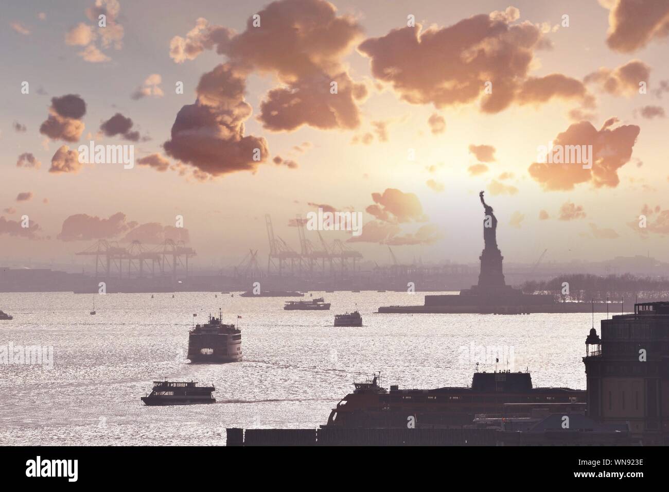 Liberty sunset hi-res stock photography and images - Alamy