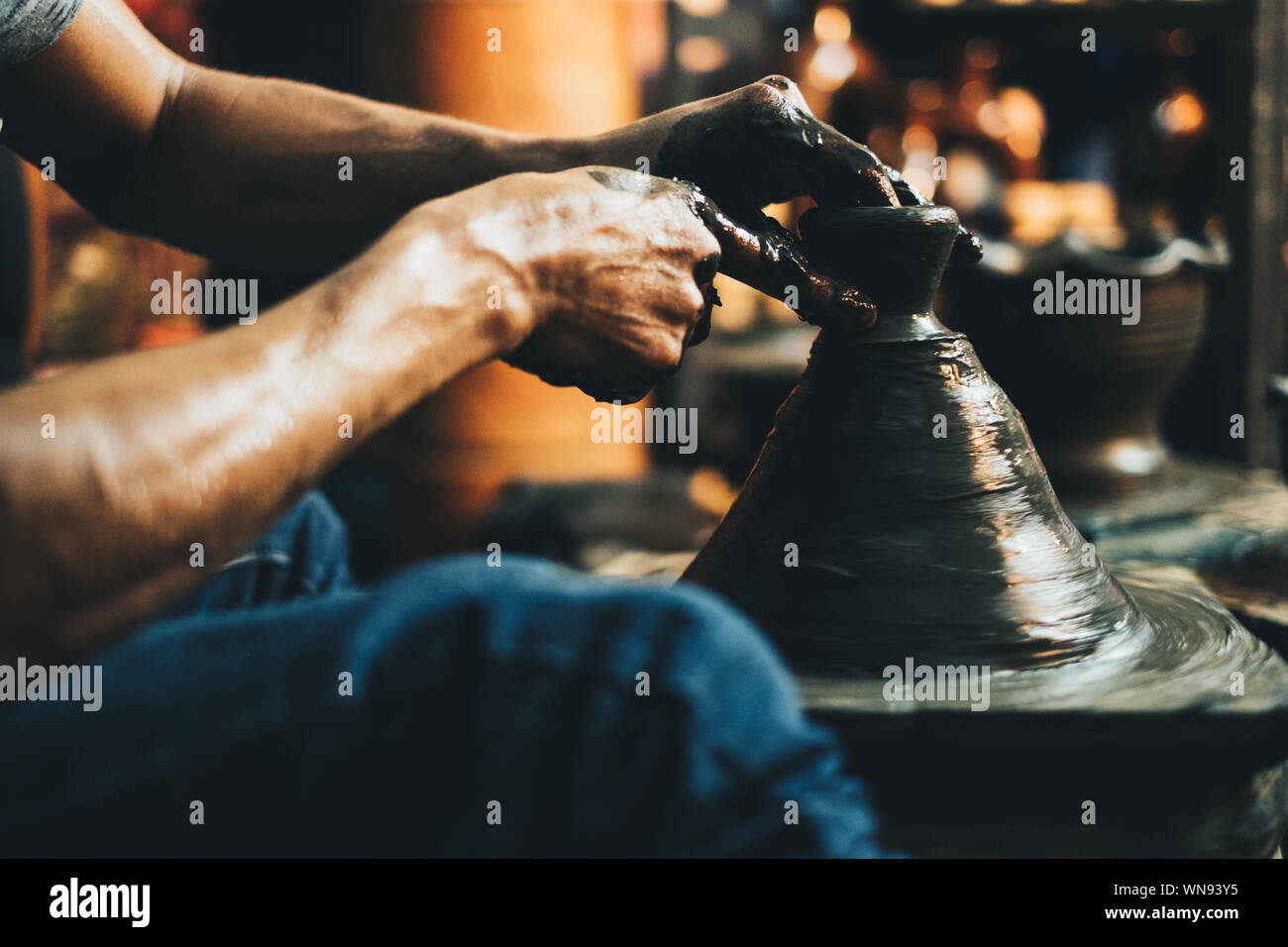 Philippines pottery hi-res stock photography and images - Alamy